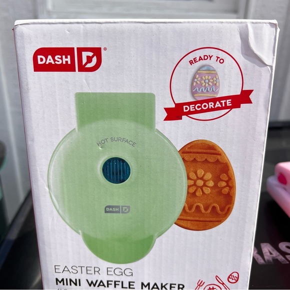 dash | Kitchen | Dash Mini Waffle Maker Easter Egg Electric 4 Nonstick ...